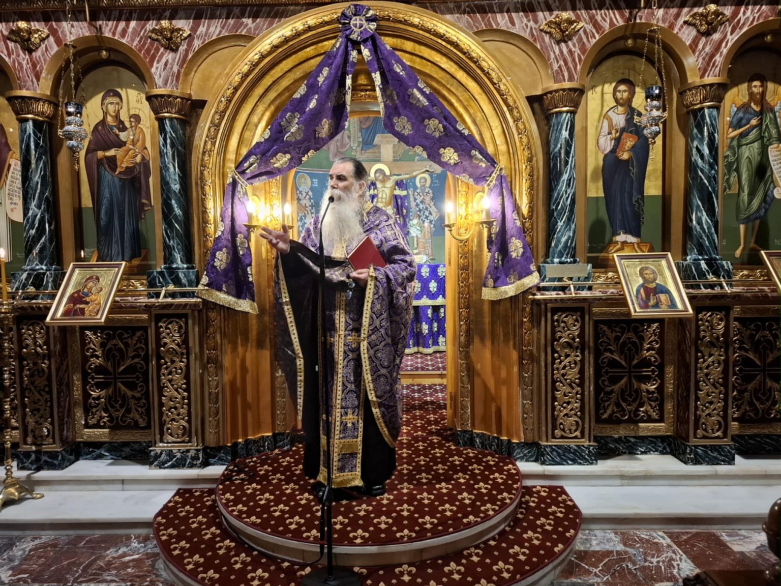 Κατανυκτική λειτουργία της Μεγάλης Τετάρτης στην Εύβοια
