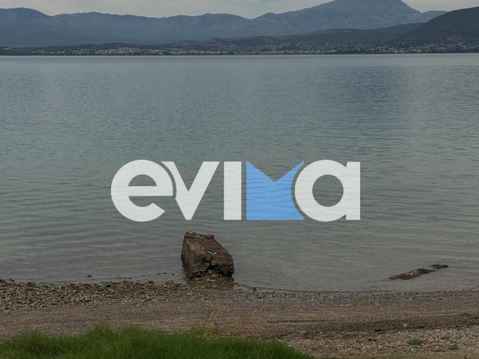 Απίστευτο φαινόμενο στην Εύβοια: Η θάλασσα τραβήχτηκε ξαφνικά προς τα μέσα – Τι συμβαίνει;